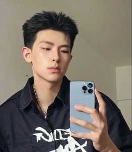 Cách tạo kiểu tóc Jerry Big Mouth như phim (4 Bước)